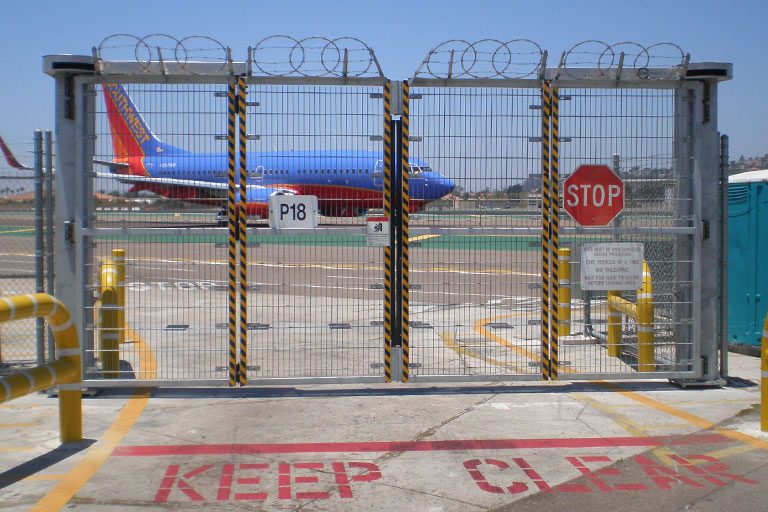 PDXT SpeedGate: Efficient Entry Management System